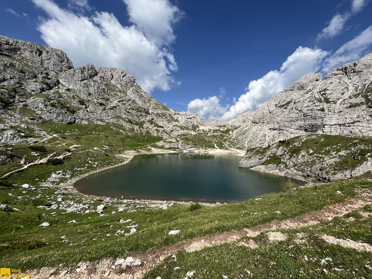 Escursione al Rifugio Tissi (Col Rean) passando per il Lago Coldai ai ...